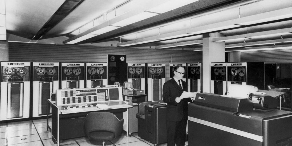 The History And Future Of Cloud Computing – Vallous International